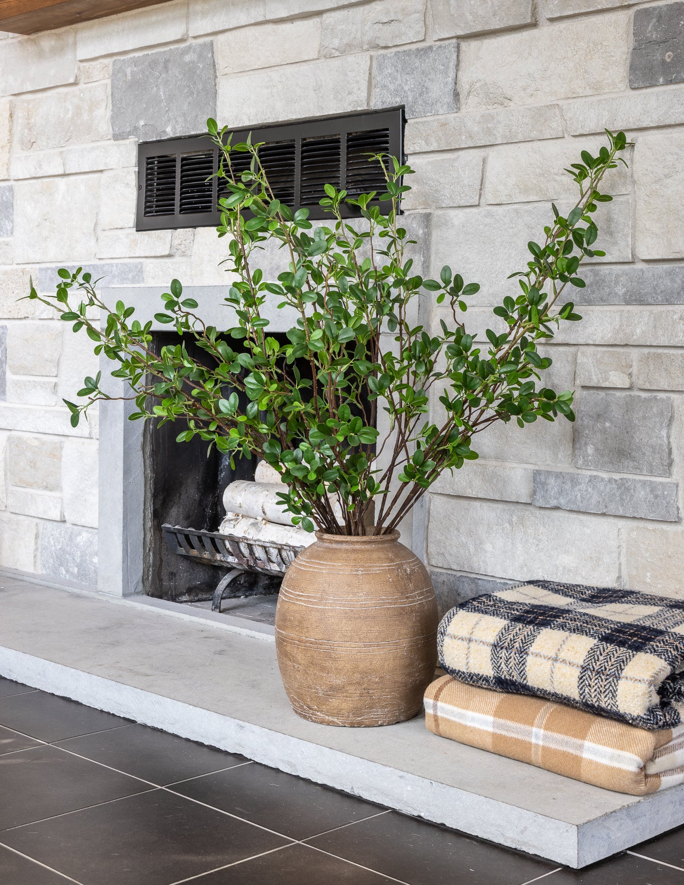 40" Green Leaf Stem – Eco Chic Home